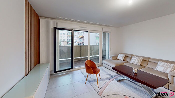 Appartement à louer - Annemasse, Centre-ville - 3 pièces - 2 chambres