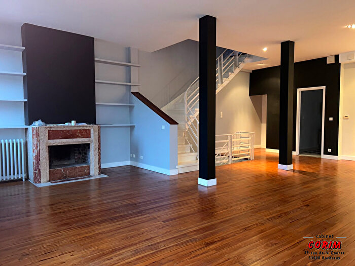 Maison à louer - Bordeaux - 5 pièces - 4 chambres