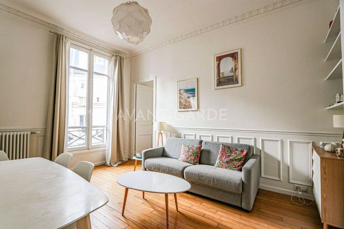 Mairie, Paris 8ème arrondissement - Appartement 2 pièces à louer