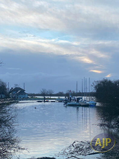 Maison à vendre - Couëron, Centre-ville, Ardillets - 5 pièces - 3 chambres