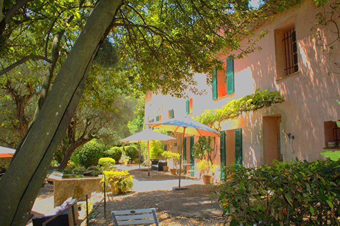 Maison à vendre - Peymeinade - 12 pièces - 4 chambres