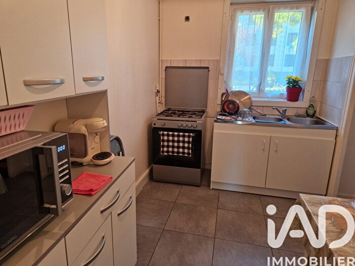 Appartement à vendre - Saint-Jean-de-la-Ruelle, Trois Fontaines, Petite Espère, Clémenceau - 3 pièces - 2 chambres