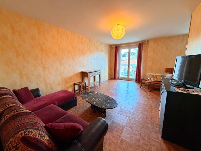 Appartement à vendre - Ris-Orangis, Le Village - 3 pièces - 2 chambres