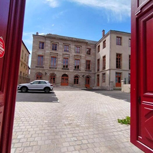 Appartement à louer - Centre-Hôtel de Ville, Limoges - 2 pièces - 1 chambre