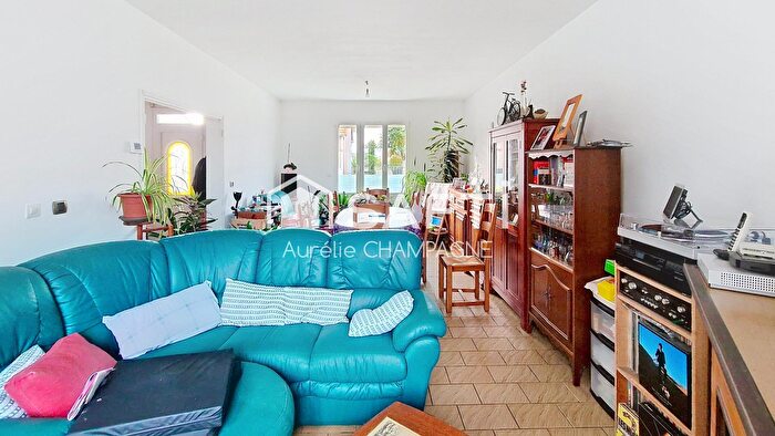 Maison à vendre - Châtellerault, Nord Ouest - 6 pièces - 3 chambres