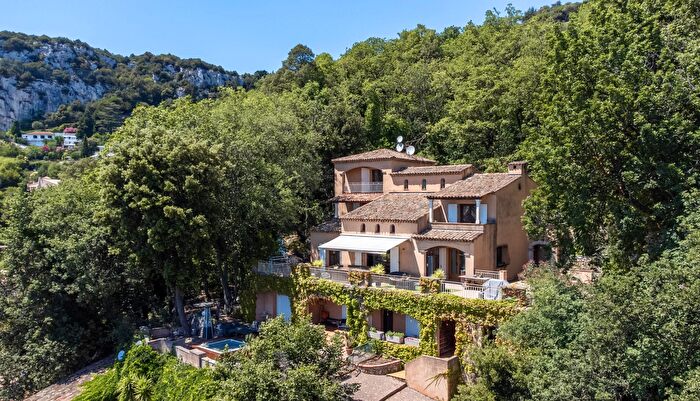 Maison à louer - La Turbie - 6 pièces - 4 chambres