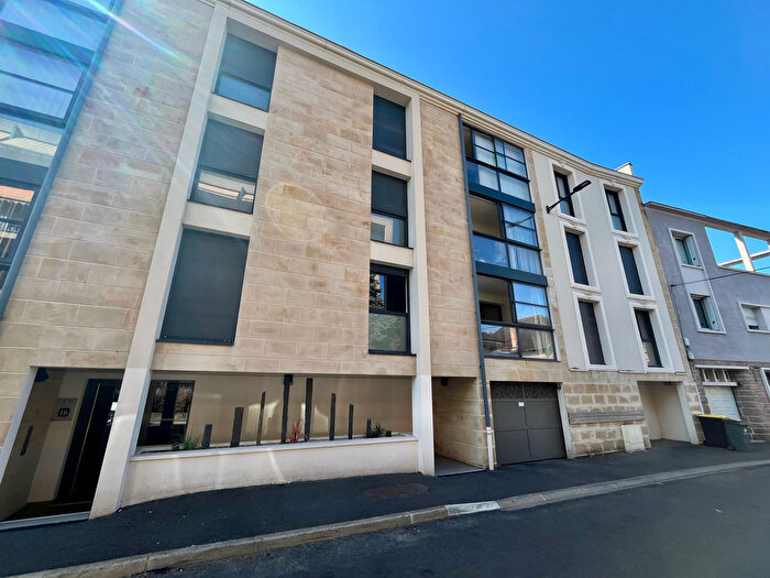 Appartement 2 pièces à Brive-la-Gaillarde, Centre-ville, Pont Cardinal, Champanatier, à vendre