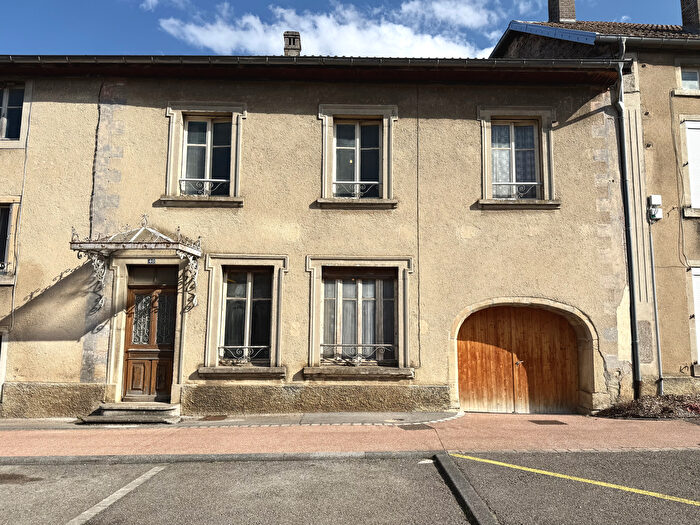 Maison à vendre - Sancey-le-Grand - 6 pièces - 4 chambres
