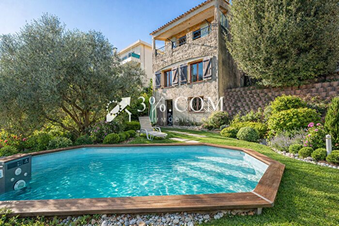 Maison à vendre - Colomars - 5 pièces - 3 chambres