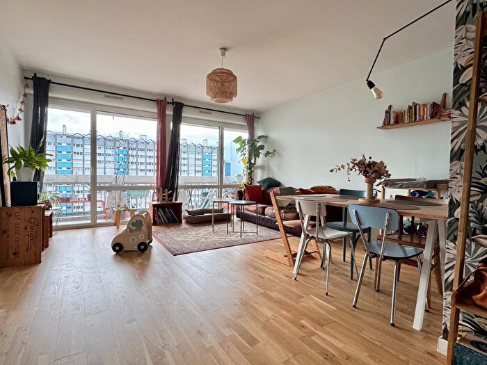 Appartement à vendre - Quartiers Ouest, Bourg lEvesque - 2 pièces - 1 chambre