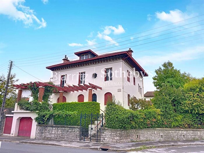 Maison 10 pièces à vendre à BayonneBayonaBaiona, Arènes