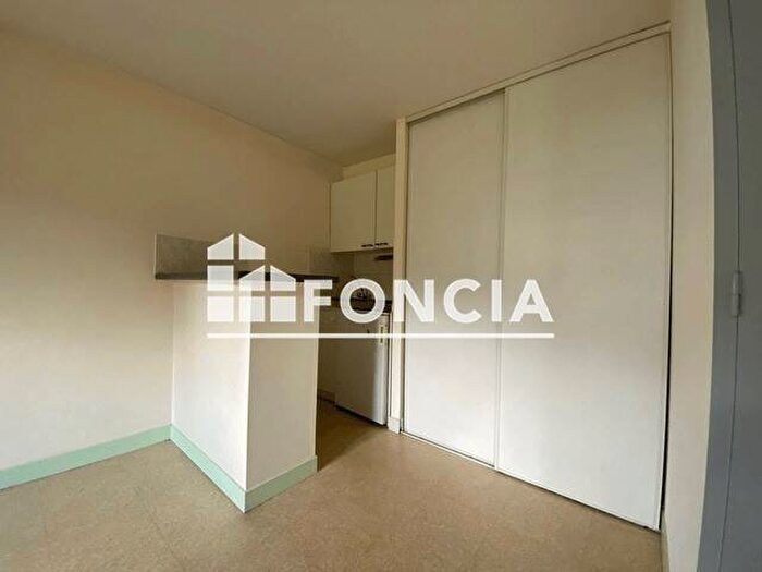 Appartement à louer - Bizais-Pepiniere, Buxerolles - 1 pièce