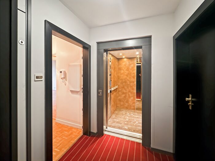 Appartement à louer - Paris e , Citroën, Boucicaut - 2 pièces - 1 chambre