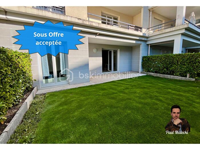 Bourgoin-Jallieu, Plambourgoin, Chemins - Appartement 2 pièces à vendre