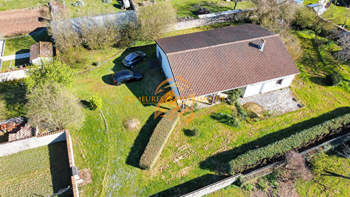 Maison à vendre - Saint-Simon - 4 pièces - 3 chambres