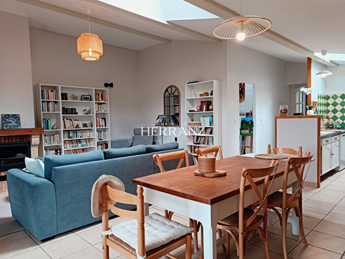 Montpon-Ménestérol - Maison 5 pièces à vendre