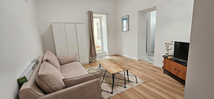 Maison à louer - Nîmes, Croix de Fer, Mont Duplan - 2 pièces - 1 chambre