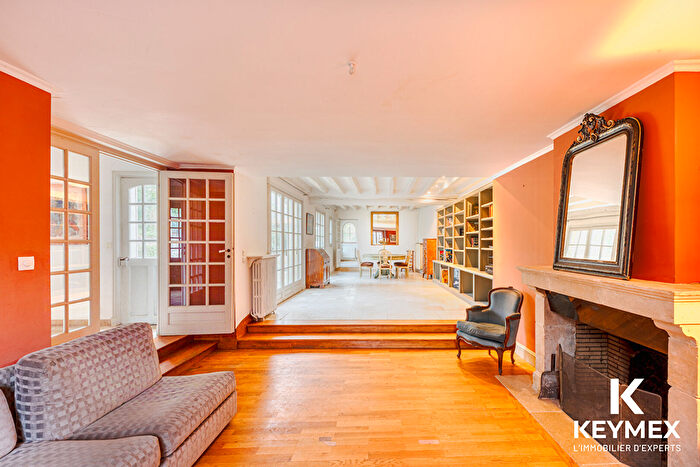 Maison à vendre - Cormeilles-en-Vexin - 10 pièces - 8 chambres