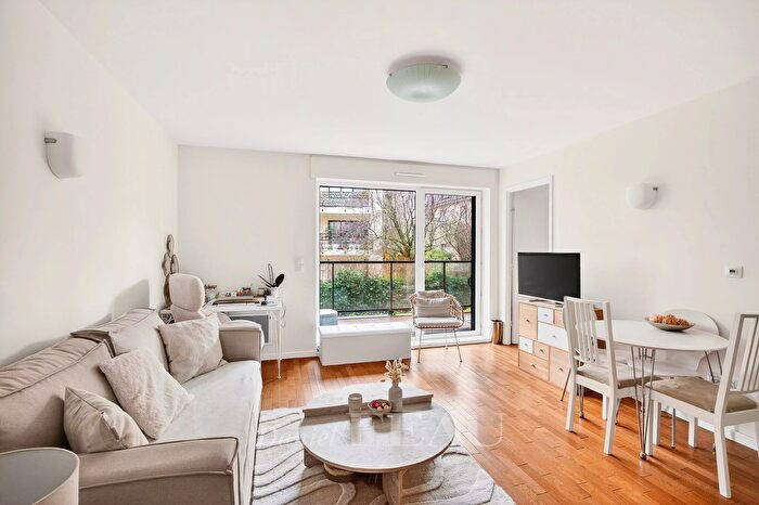 Appartement à vendre - Saint-Cloud, Montretout, Coutureau - 2 pièces - 1 chambre