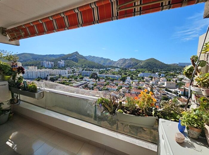 Marseille 10ème, Saint-Tronc : Appartement 3 pièces à vendre