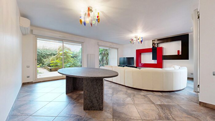 Maison à vendre - Villeurbanne, Les Poulettes - 4 pièces - 3 chambres