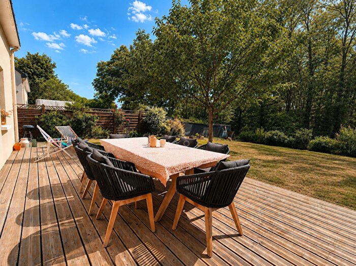 Maison 5 pièces à vendre - La Chapelle-Saint-Laud