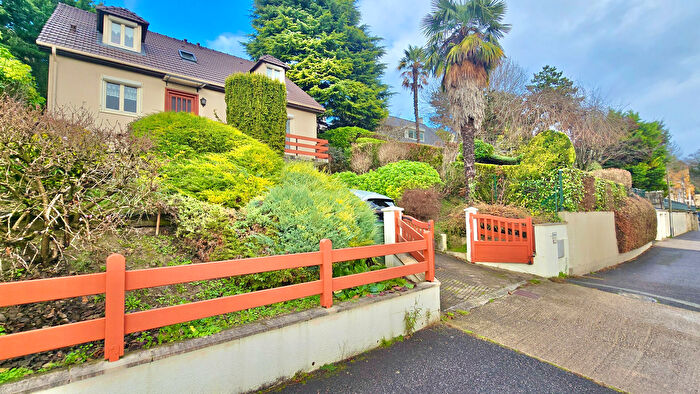 Maison à vendre - Athis-Mons, Mons, Plaine Basse - 8 pièces - 5 chambres