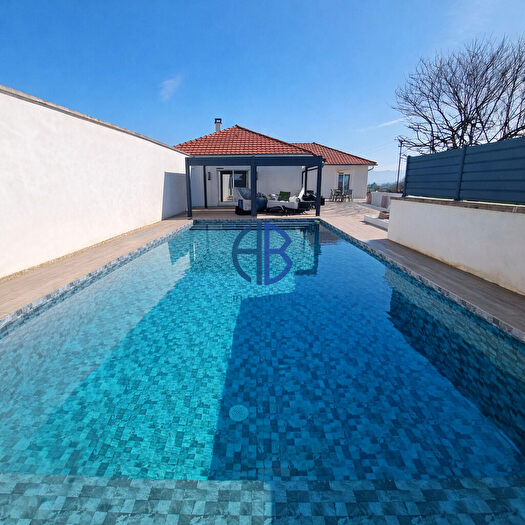 Maison à vendre - Saint-Didier-de-la-Tour - 5 pièces - 4 chambres