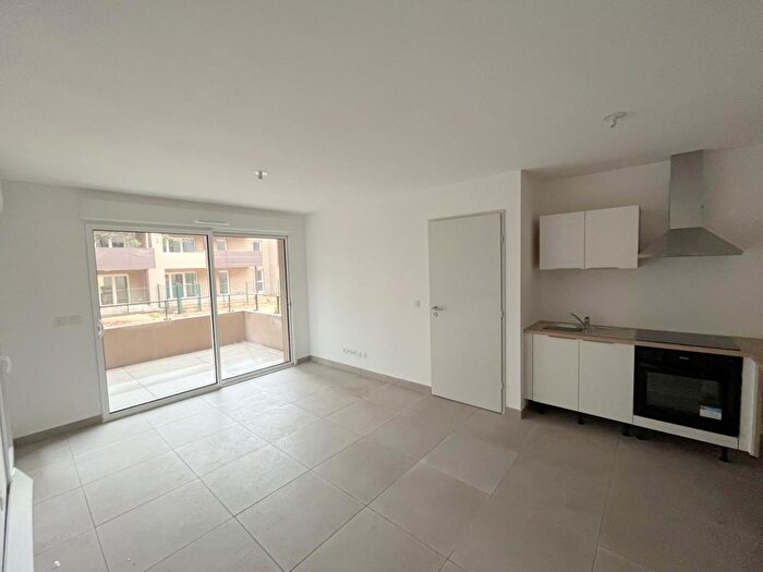 Appartement 2 pièces à louer à Villeneuve-lès-Avignon, Le Grès, Perrières