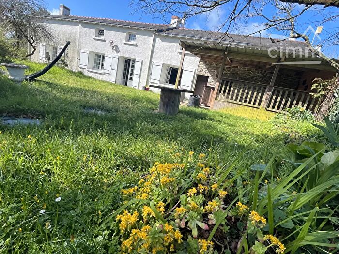 Maison à vendre - Saint-Étienne-de-Montluc - 6 pièces