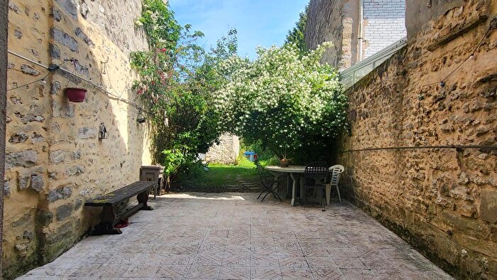 Maison 6 pièces à Moret-sur-Loing, à vendre