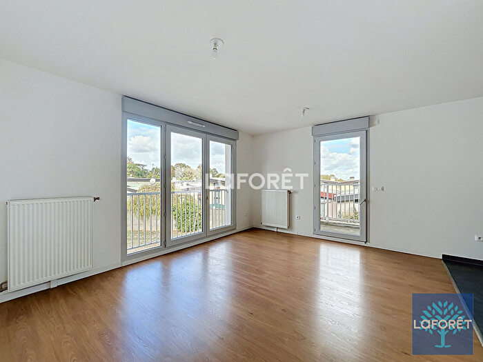 Appartement 3 pièces à louer à Combs-la-Ville, Bois l'Evèque