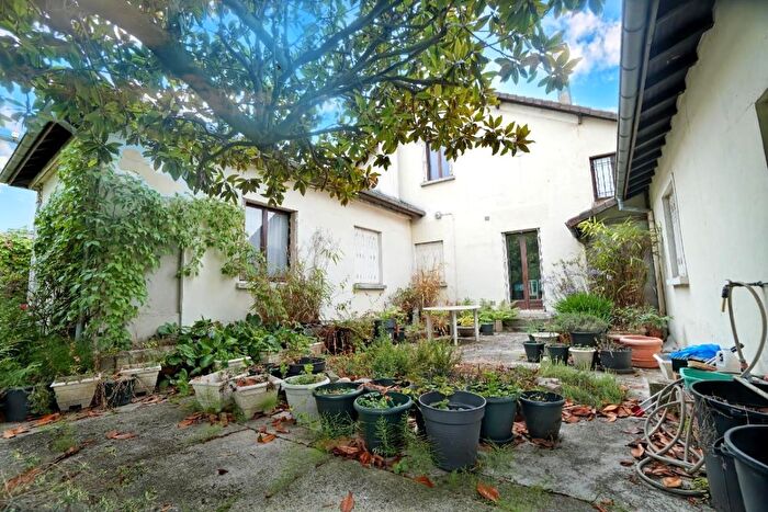 Maison à vendre - Aulnay-sous-Bois, Mairie, Paul Bert - 7 pièces - 5 chambres