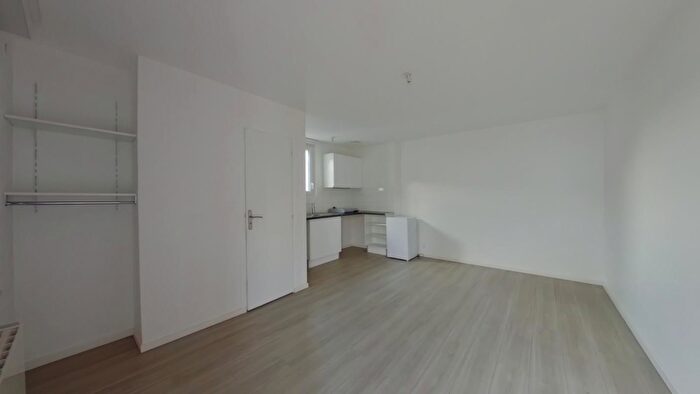 Appartement à louer - Châtellerault, Ozon - 1 pièce