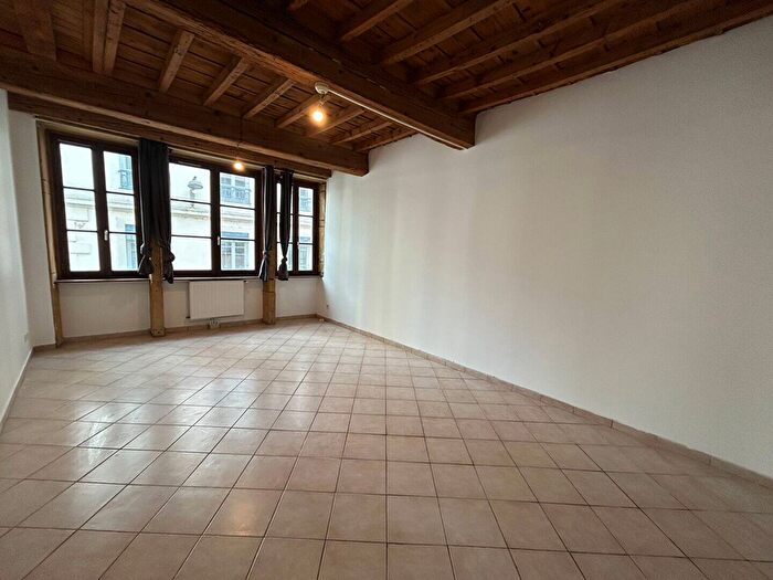 Appartement à louer - Presquîle, Centre ville, Cordeliers, Lyon ème arrondissement - 3 pièces - 2 chambres