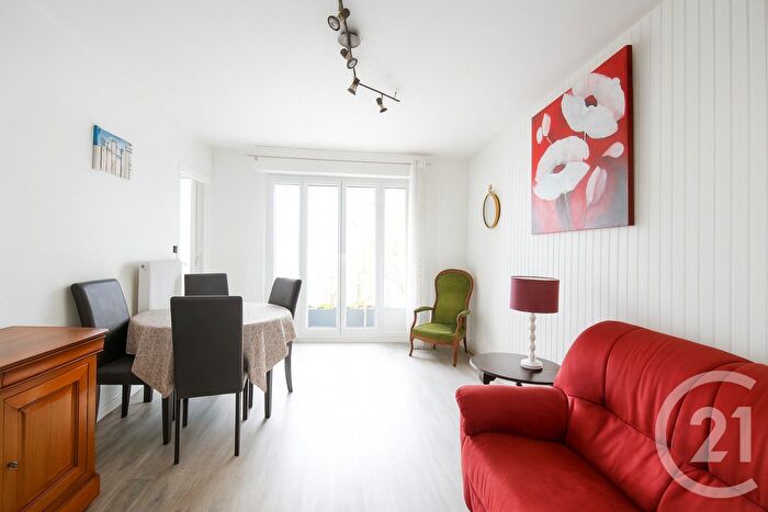 Appartement à vendre - Vichy, Les Graves - 3 pièces - 2 chambres