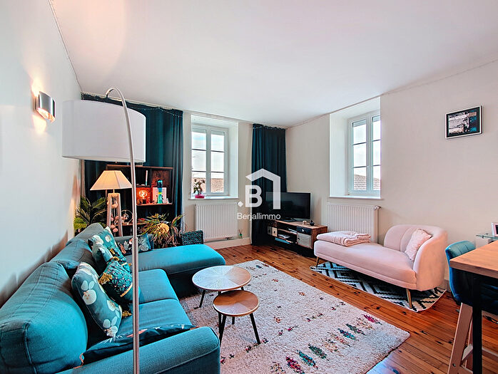 Appartement 4 pièces à Bourgoin-Jallieu, Centre-ville, Pont Saint-Michel, à vendre