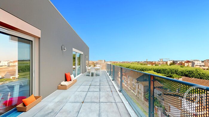 Appartement à vendre - La Courneuve, Centre-ville - 3 pièces - 2 chambres