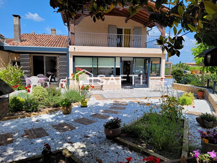 Langon : Maison 9 pièces à vendre