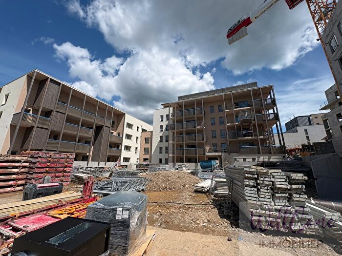 Cran-Gevrier, Centre-ville, Le Vernay, Les Iles : Appartement 4 pièces à vendre