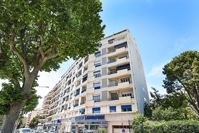 Appartement à vendre - Nice, Pasteur - 2 pièces - 1 chambre