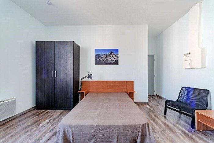 Vanteaux-Puy Las Rodas, Limoges : Appartement 1 pièce à louer