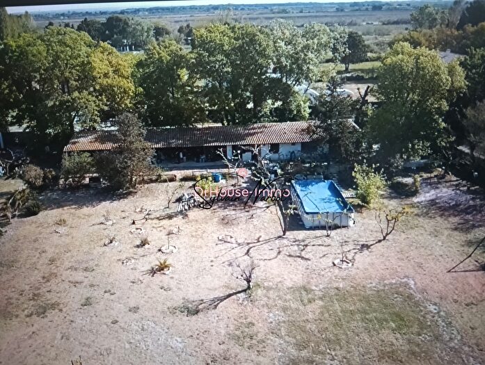 Maison à vendre - Aigues-Mortes - 2 pièces - 1 chambre