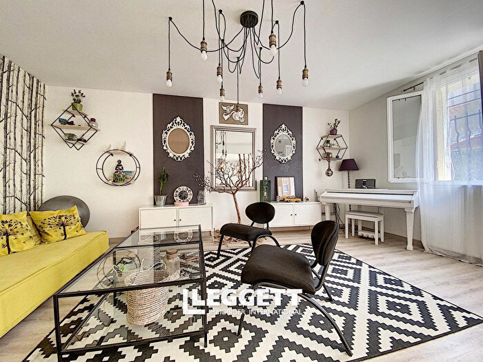 Appartement 3 pièces à vendre à Pantin, Limites