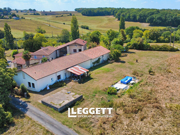 Maison 6 pièces à vendre à Saint-Romain