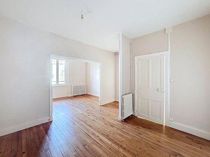 Appartement à louer - Leon Blum-La Raye Dieu, Clermont-Ferrand - 3 pièces - 1 chambre