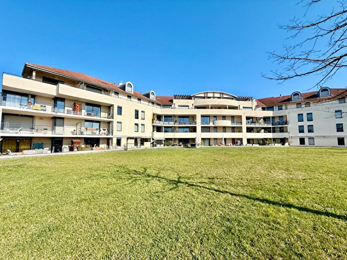 Appartement à vendre - Ferney-Voltaire - 3 pièces - 2 chambres