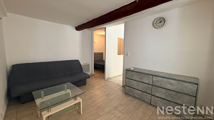Saint-Maximin-la-Sainte-Baume, Centre-ville - Appartement 2 pièces à louer