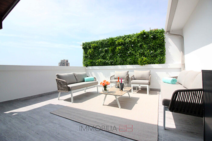 Appartement à louer - Beausoleil, Centre-ville, Carnier - 5 pièces - 3 chambres