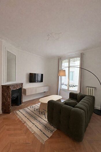 Appartement à louer - Auteuil Nord, Paris ème arrondissement - 2 pièces - 1 chambre